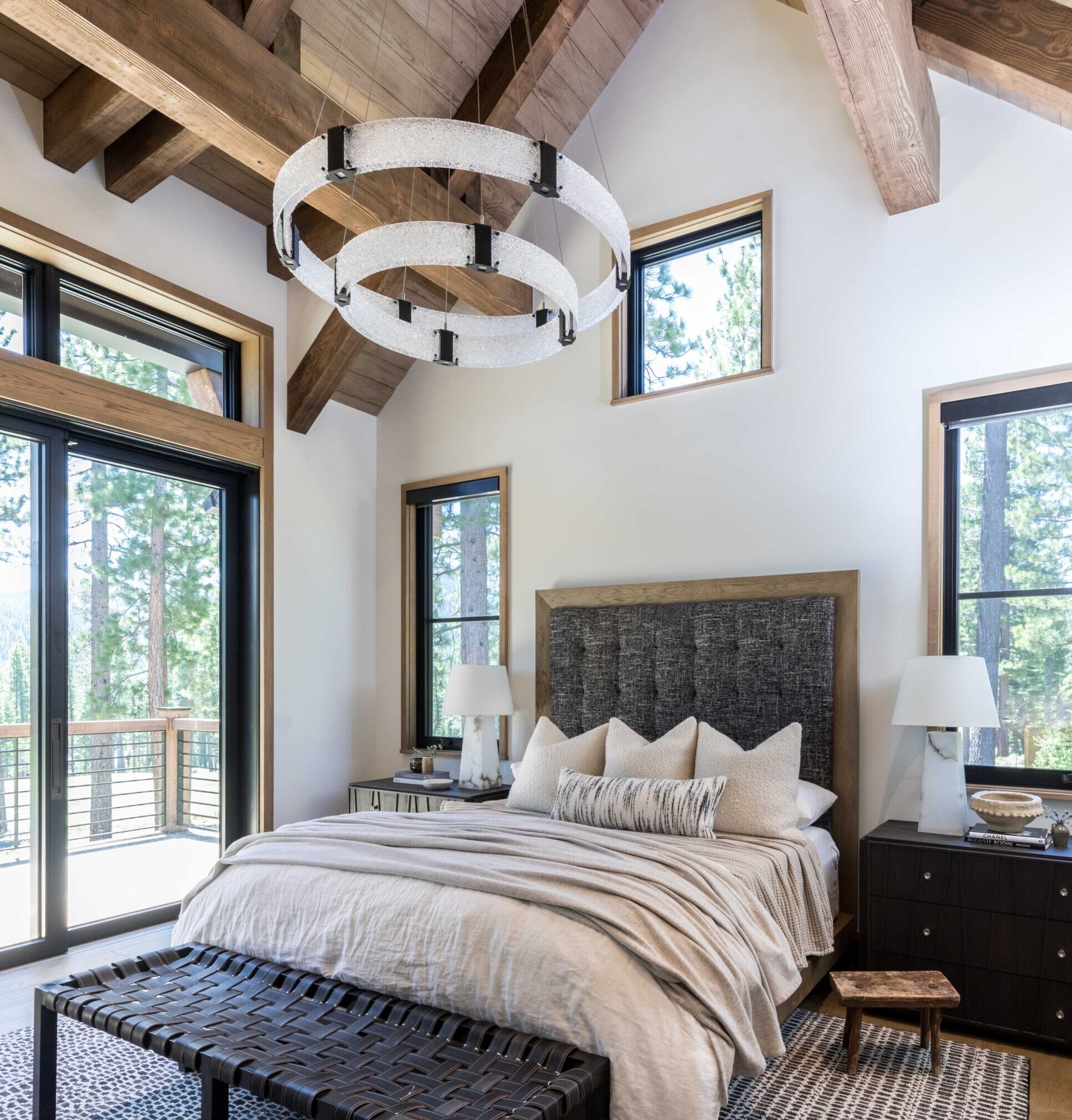 Large Chandeliers: Custom Statement Lighting for Grand Spaces ...