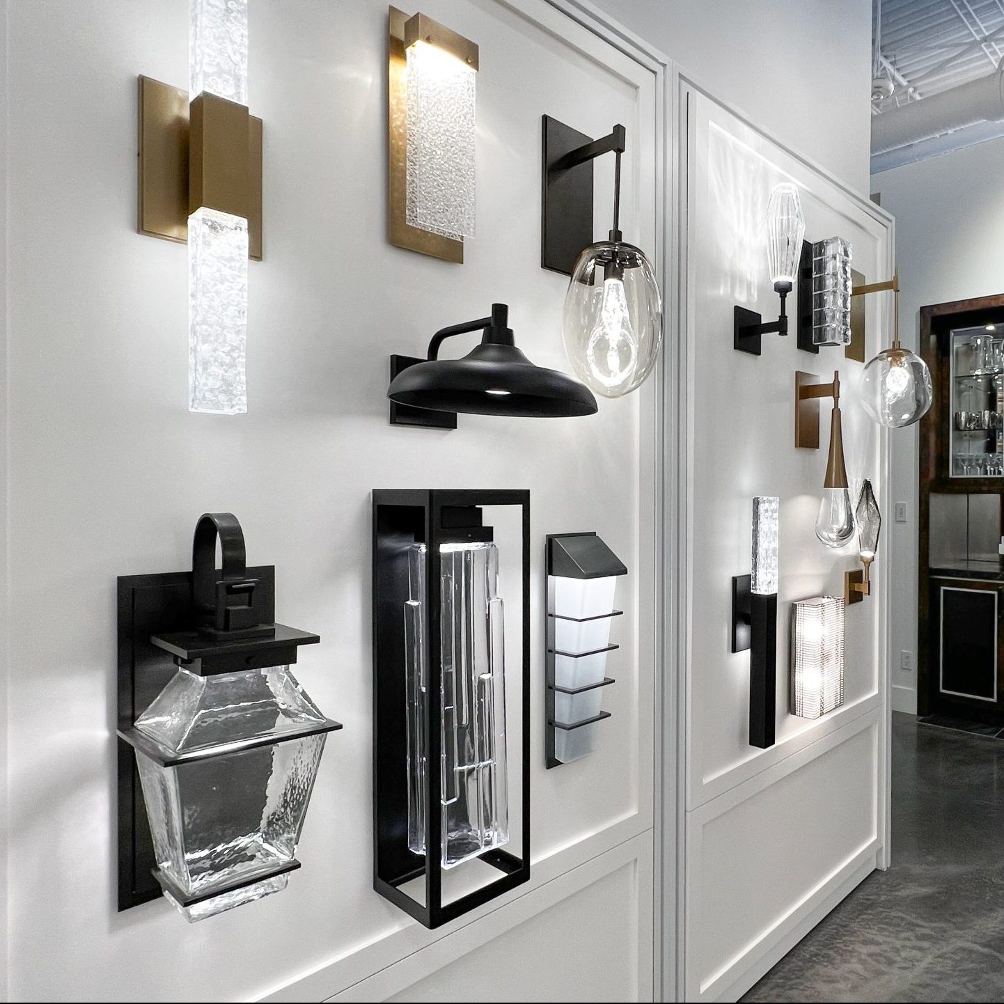 Lighting Showroom Setup Guide: Create Your Perfect Display | Hammerton ...